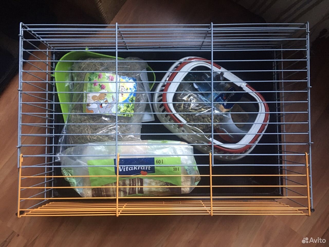 Клетка, переноска, аксессуары для кролика